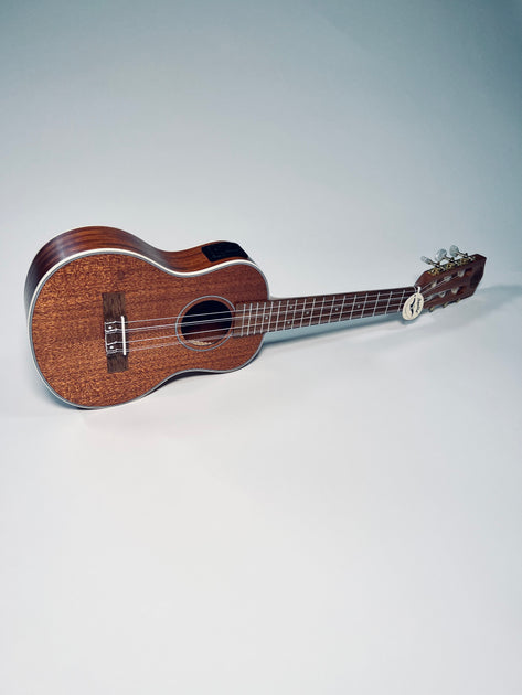 Ukulélé ténor 6 cordes en acajou antique - Sound Smith - Naturel M26-6E ...